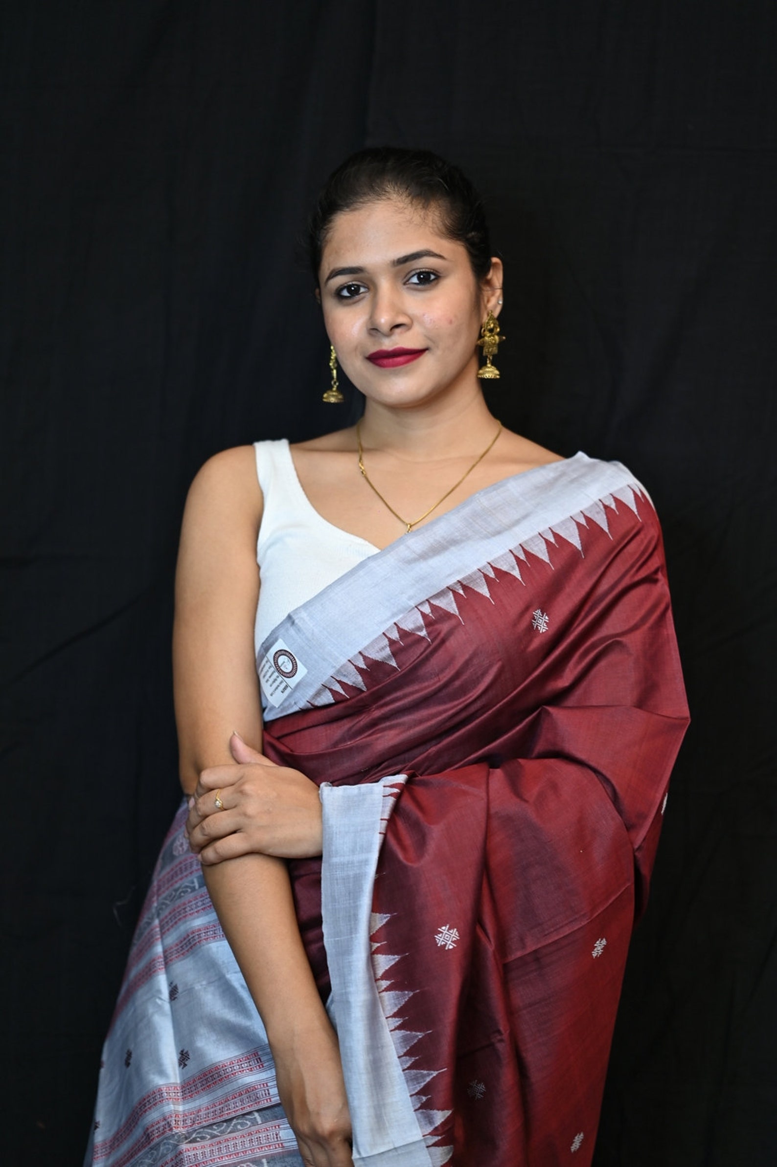 Maroon Silver Phoda Kumbha Odisha Ikat Tussar Silk Saree-odisha Weaves ...