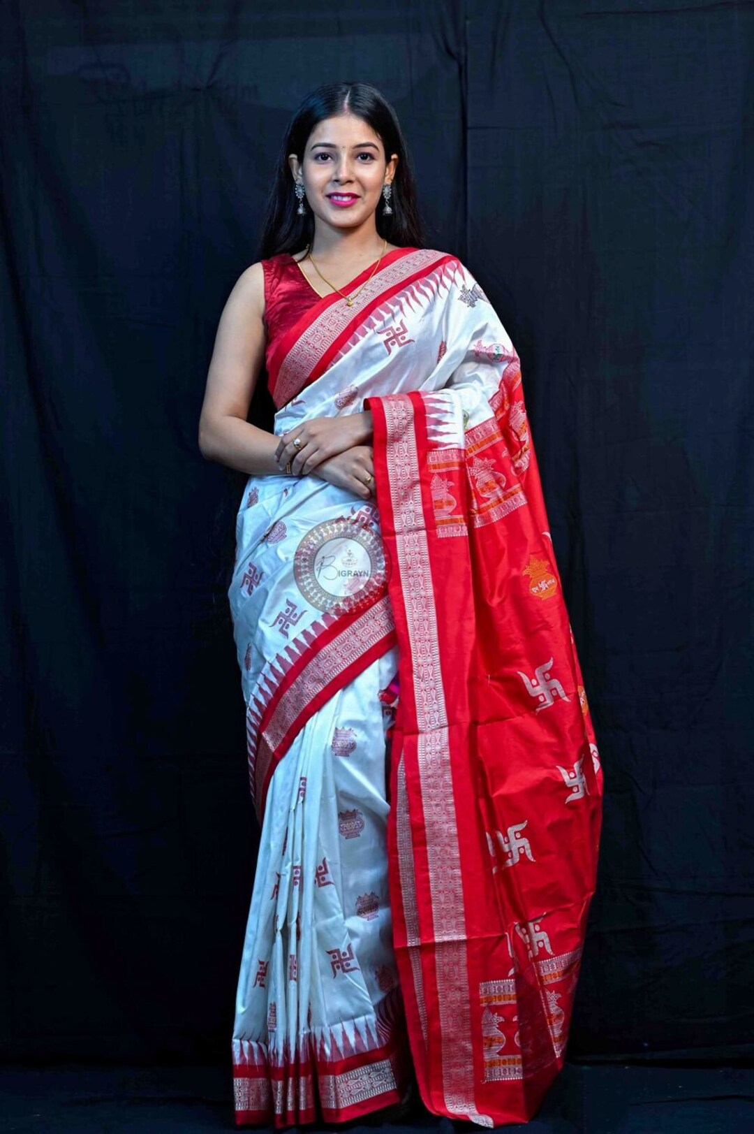 White Red Swastik Kalash Bomkai Silk Saree-odisha Weaves - Etsy