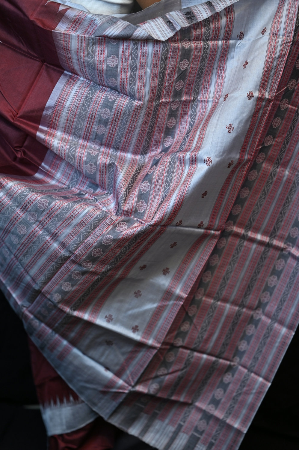 Maroon Silver Phoda Kumbha Odisha Ikat Tussar Silk Saree-odisha Weaves ...