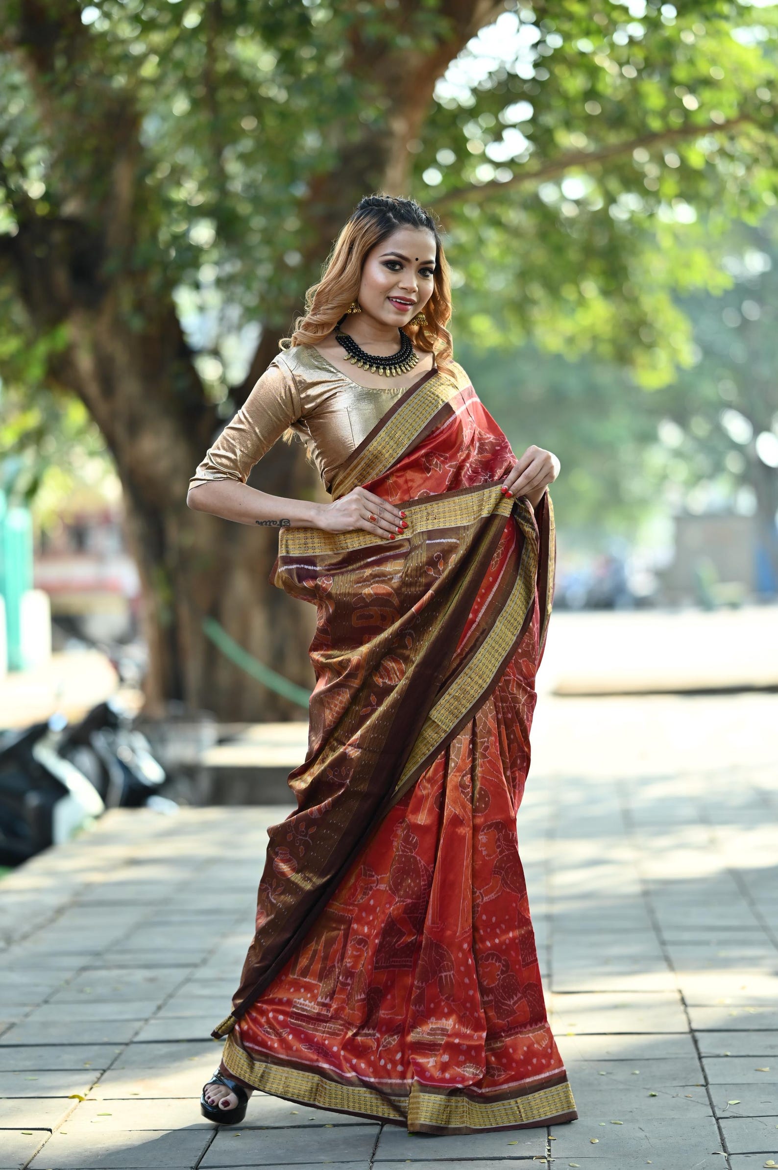Orange Mehendi Green Mahula Benta Odisha Ikat Sambalpuri Silk Tissue ...
