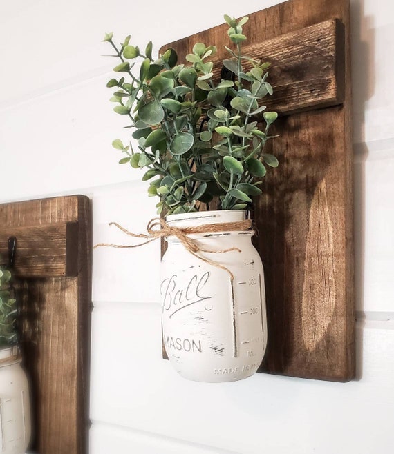 Hanging Mason Jar Graphic