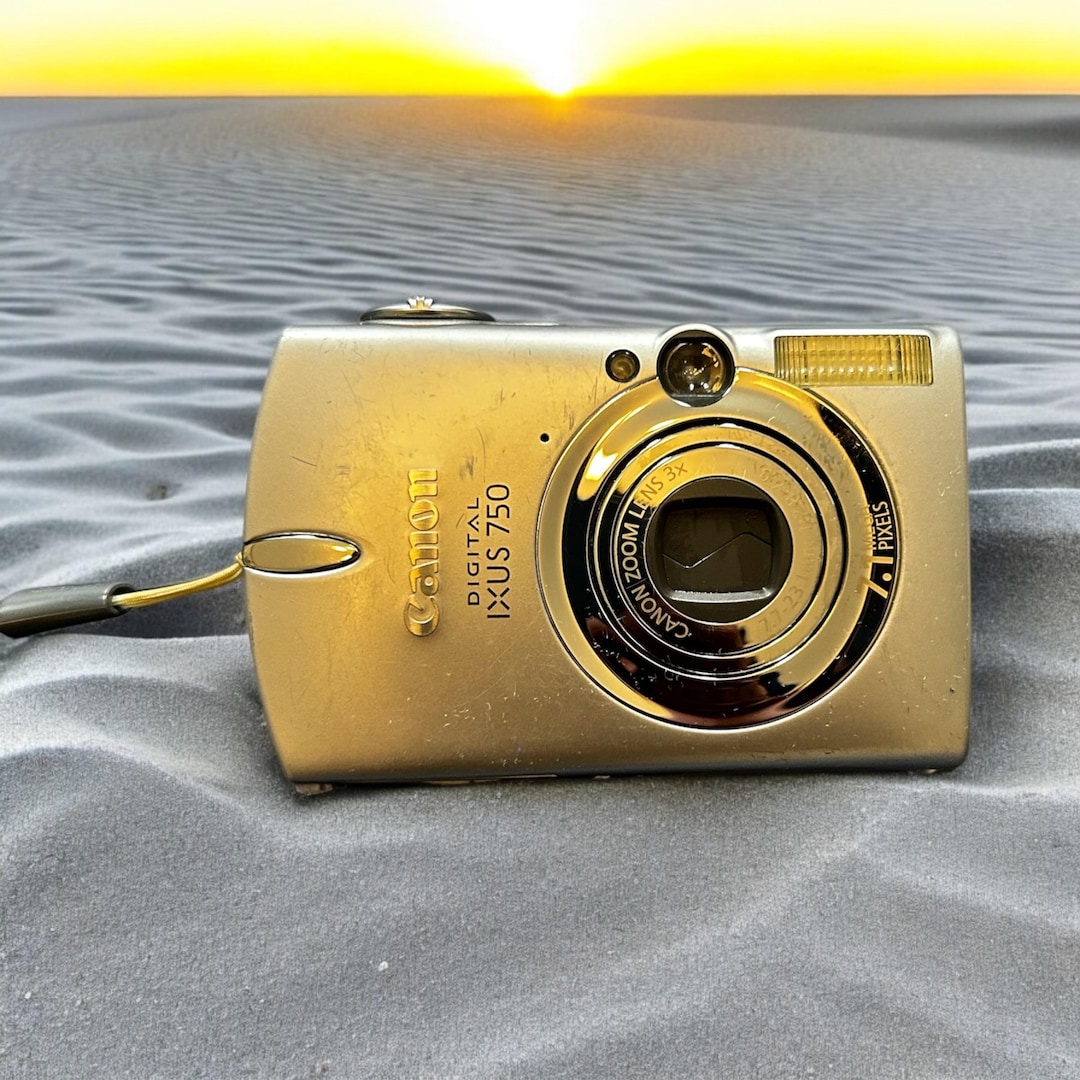 Canon IXUS 750 IS | 7.1MP Digital Camera | 3x Zoom | Includes Battery ...