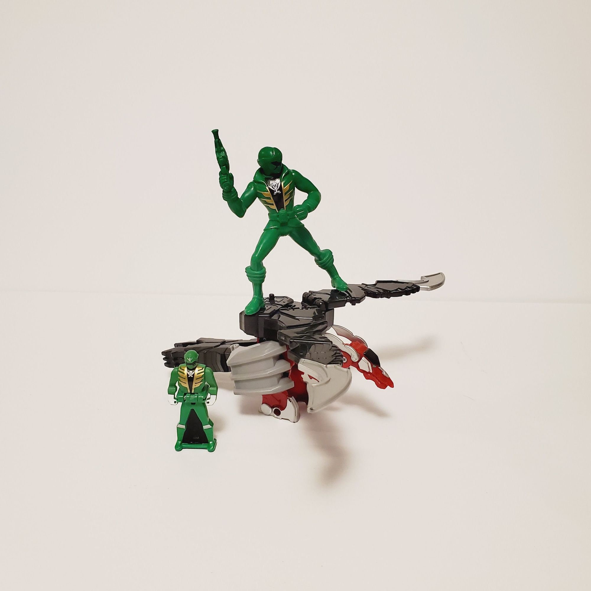 Power Rangers Super Megaforce Green Ranger Zord