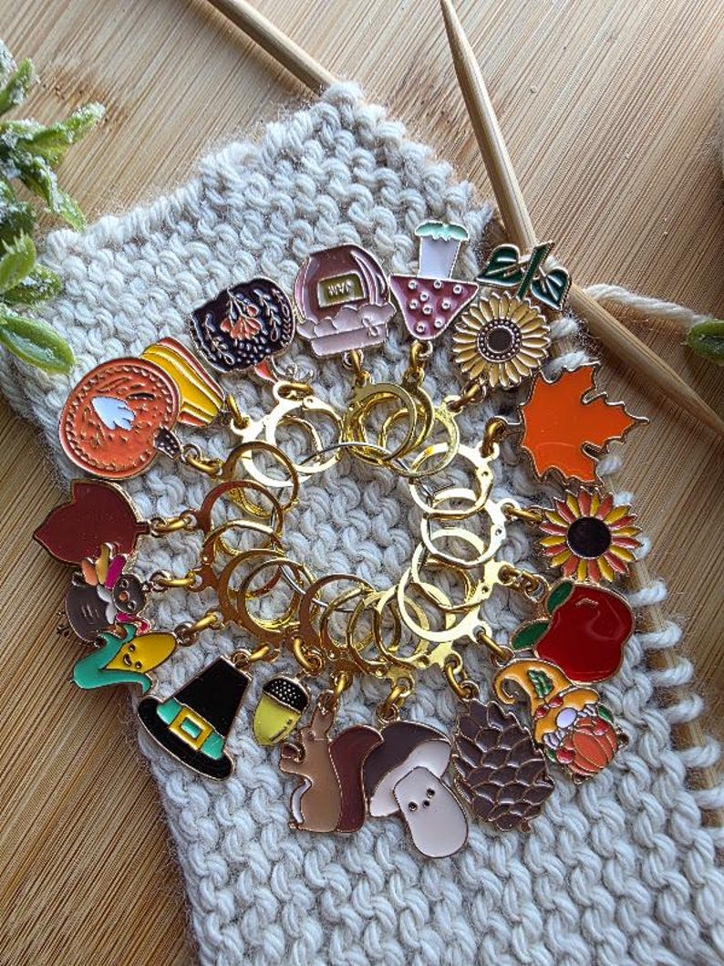 18 Piece "sweater Weather' Snag Free Stitch Markers, Progress Keepers Set for Knitters and ...