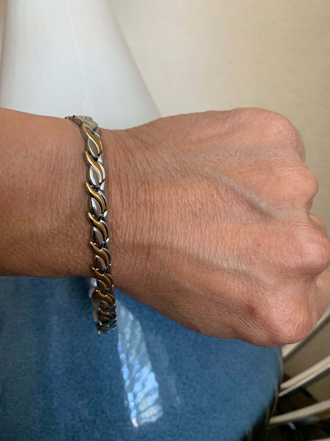 Beautiful Swirl Magnetic Bracelet Women 20 Magnets Restore Balance ...