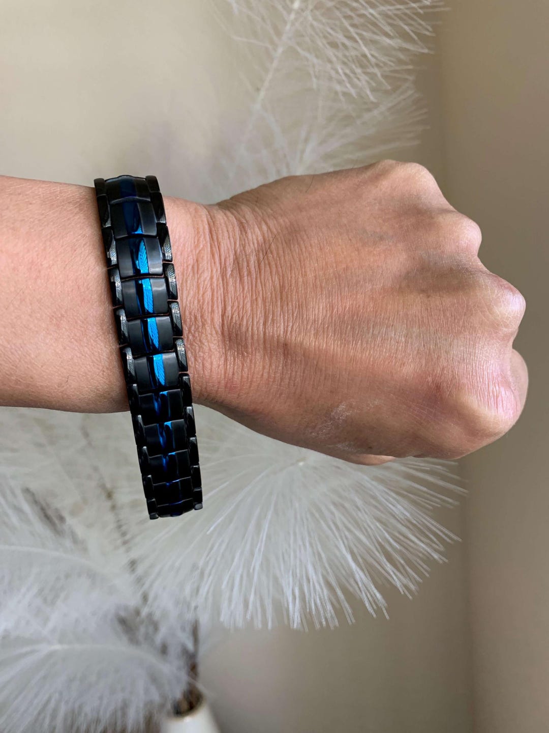Blue Magnetic Bracelet Men Women 42 Max Magnets Renew Balance Energy ...