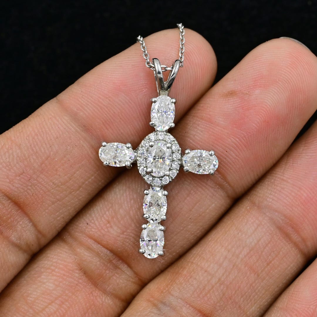 925 Sterling Silver Holy Cross Pendant Necklace, Natural Moissanite ...