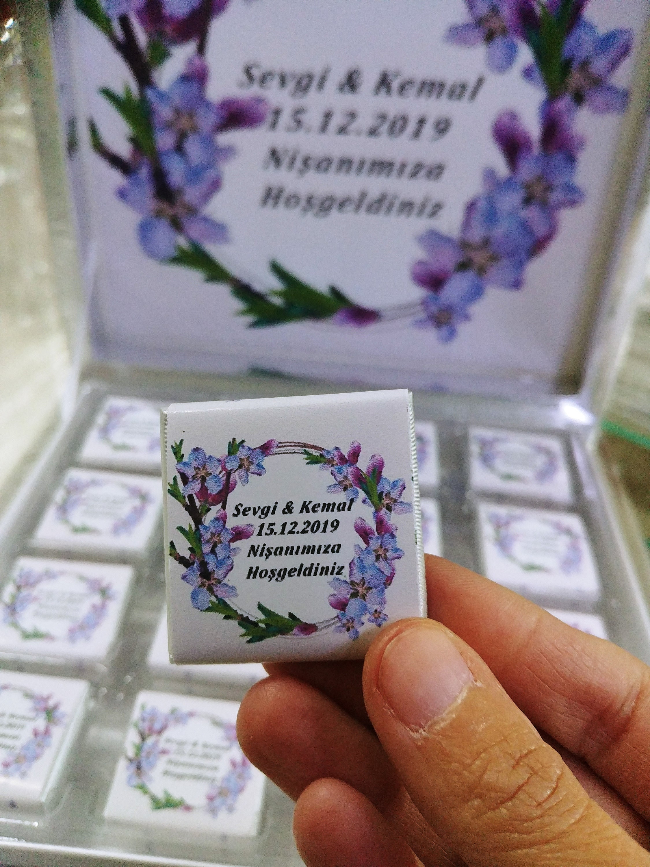 50 Pcs. Wedding Chocolate for Guests, Custom Engagement Chocolates ...