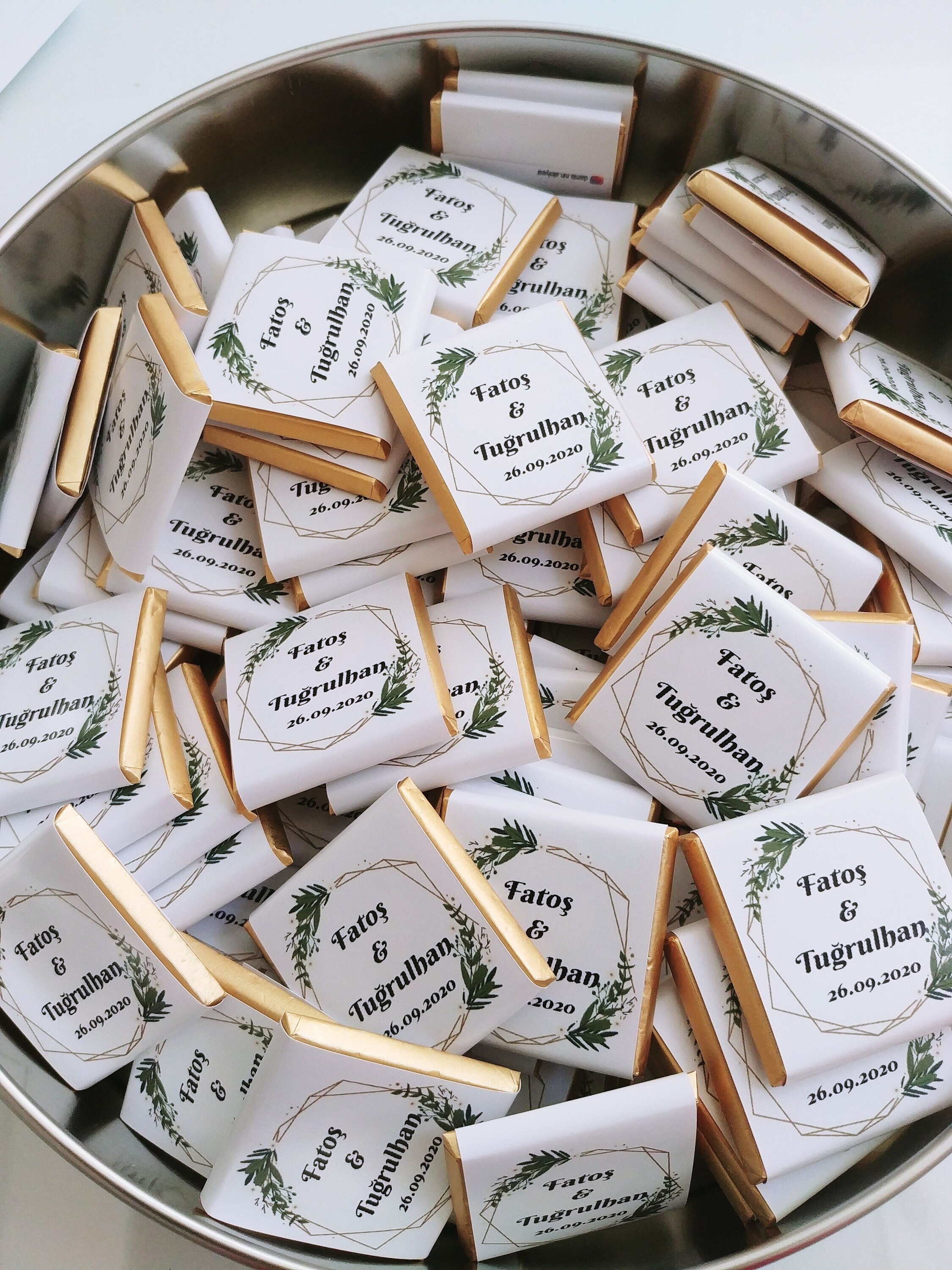 50 Pcs. Wedding Chocolate for Guests, Custom Engagement Chocolates ...