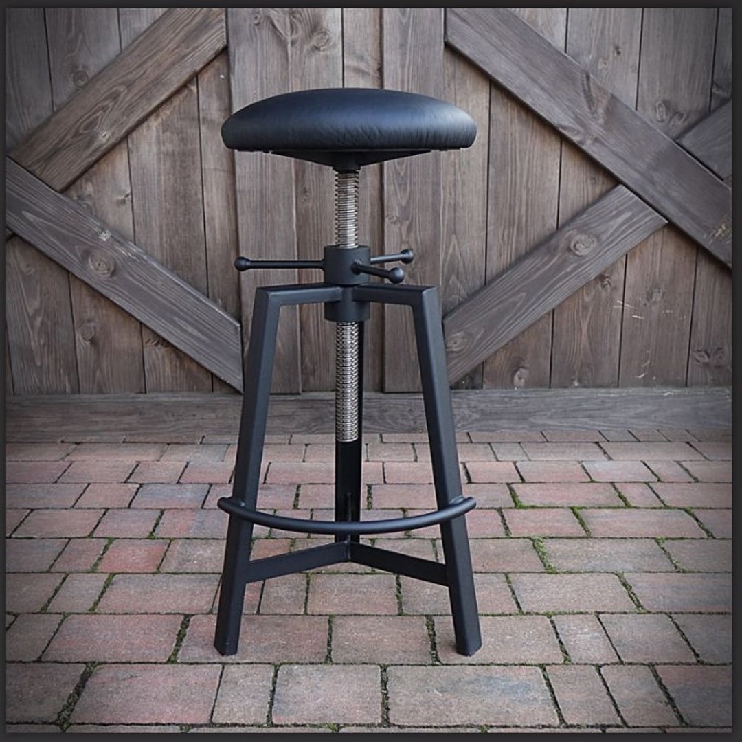 Industrial Steel Metal Bar Stool Chair, Tubular Frame, Vintage Stool ...