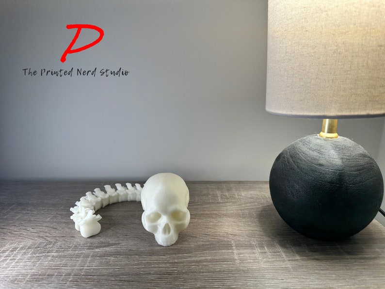 Predator Skull Trophy 3D Printed - Etsy
