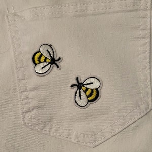 Womens Sz 8 White Embelished Bumble Bee Jeans - Etsy