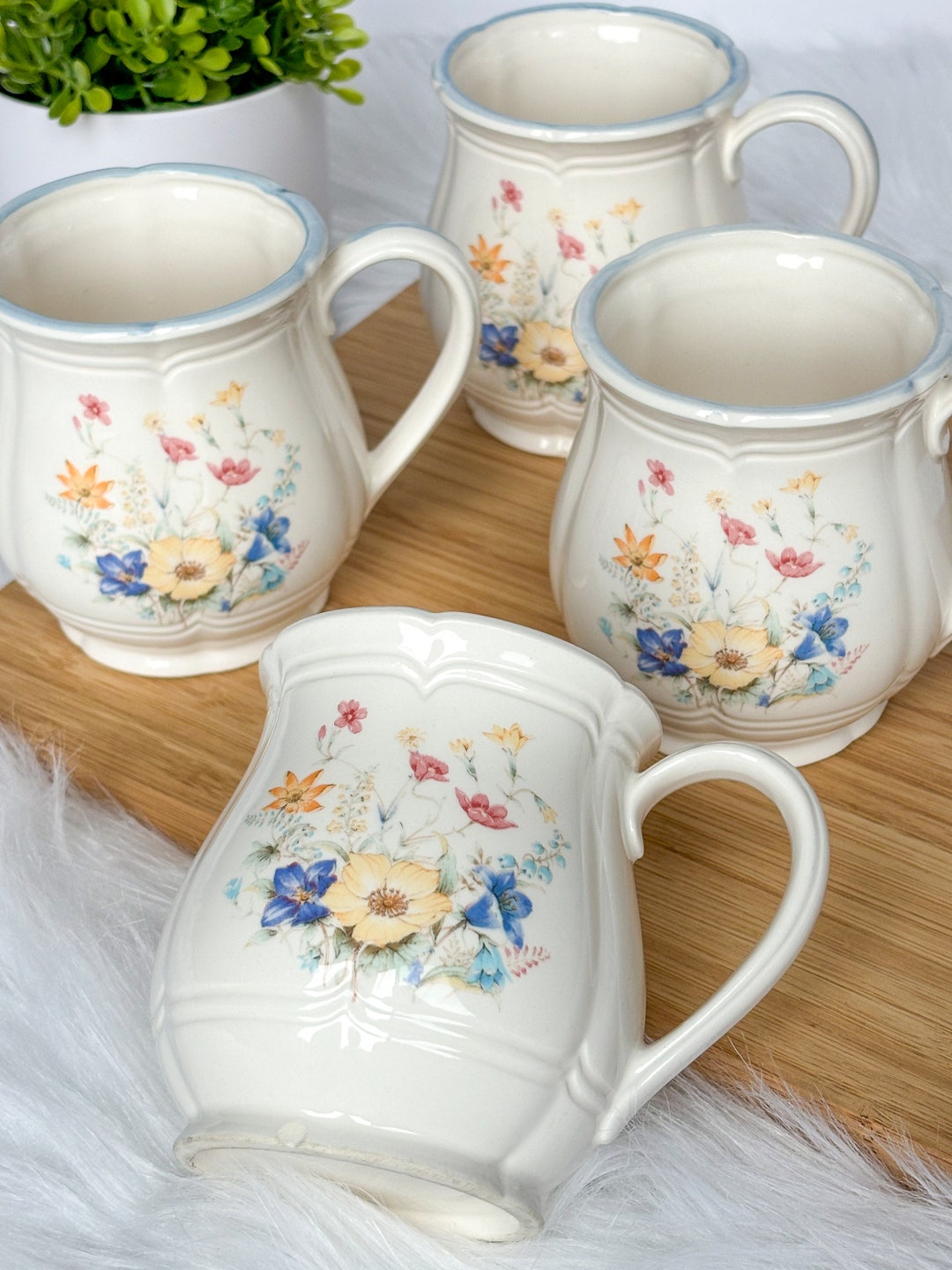 MUGS Japan Set of 4 Floral Boho Vintage - Etsy