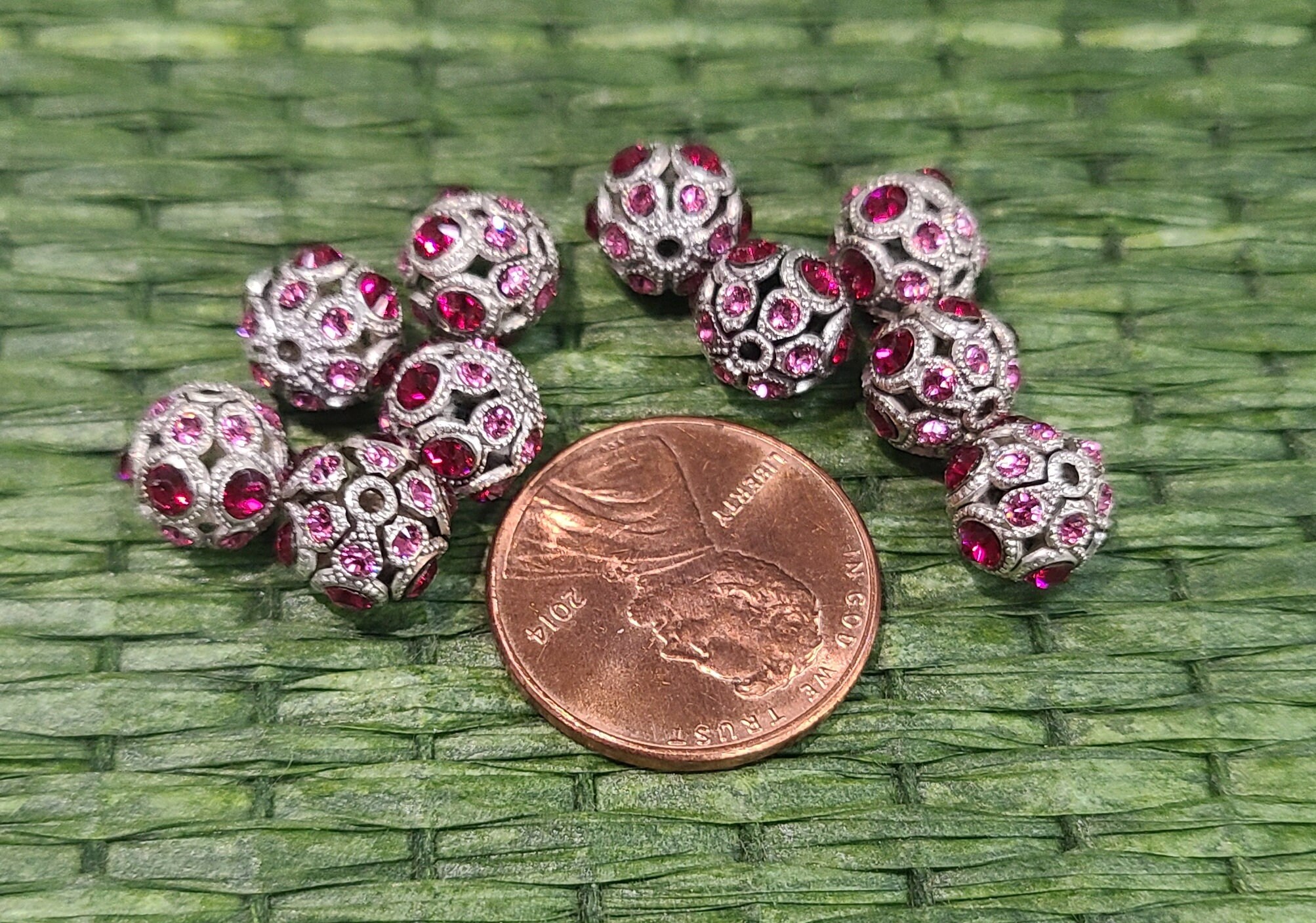 Filigree Balls | Ruby / Rose | 8mm | Antique Silver Plated - Etsy