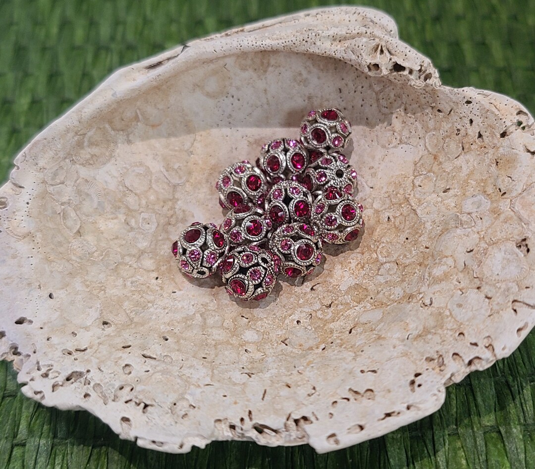 Filigree Balls | Ruby / Rose | 8mm | Antique Silver Plated - Etsy