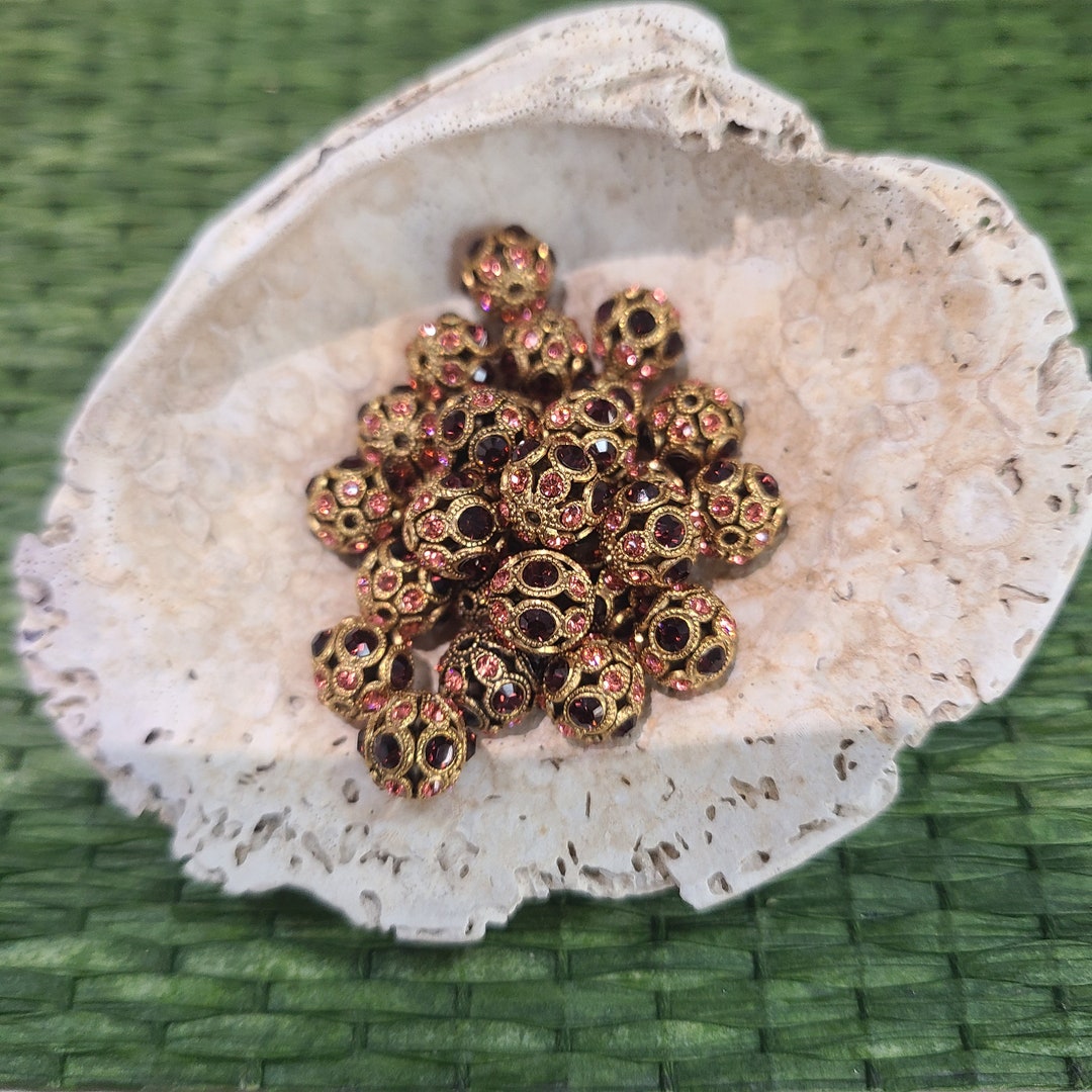 Filigree Balls |burgundy/ Padparadscha | 8mm | Antique Gold Plated ...