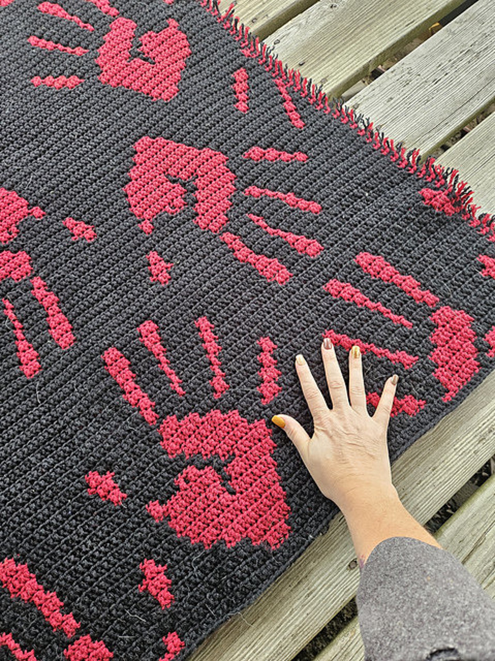 Out of Hand Mosaic Crochet Handprint Blanket Pattern: Beginner Friendly ...