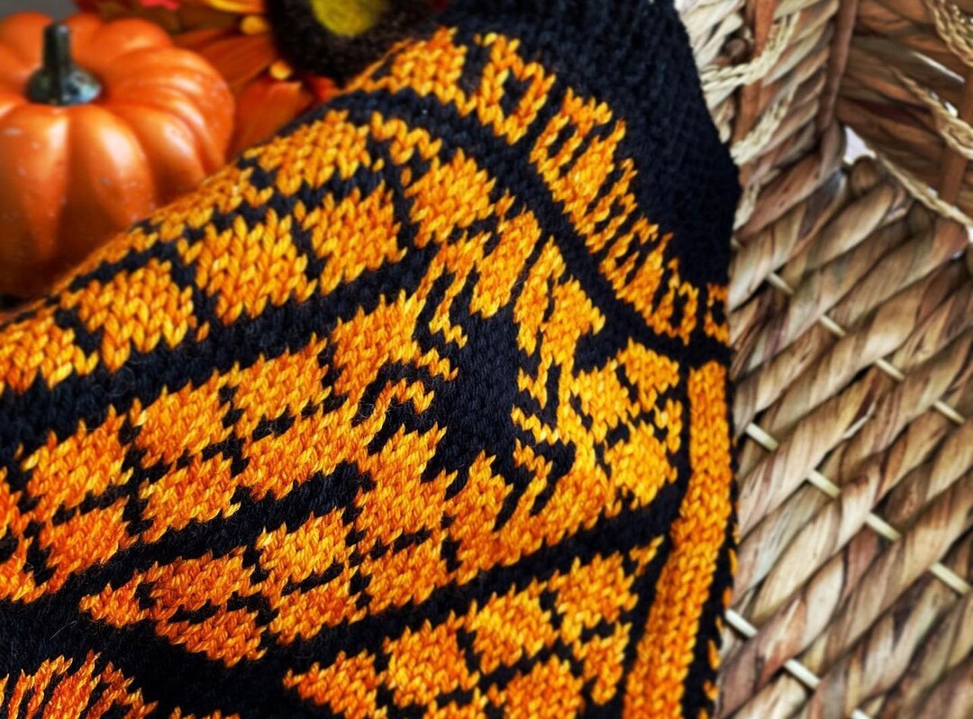 Spooky Halloween Cowl Knitting Pattern: Jack O'lantern, Spider - Etsy