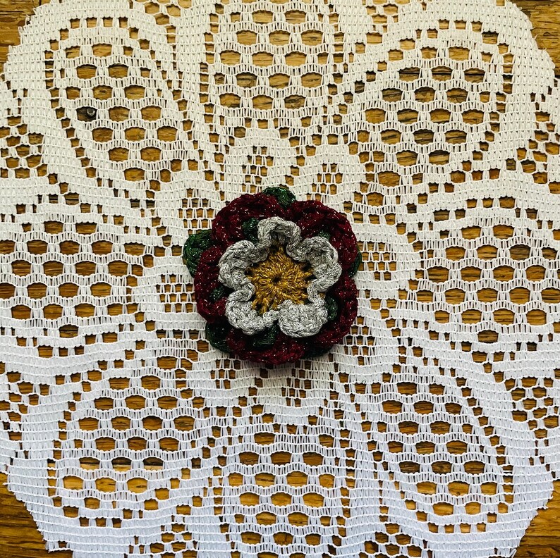 MADE TO ORDER Crochet Tudor Rose Pin Badge Brooch Clip - Handmade - Etsy
