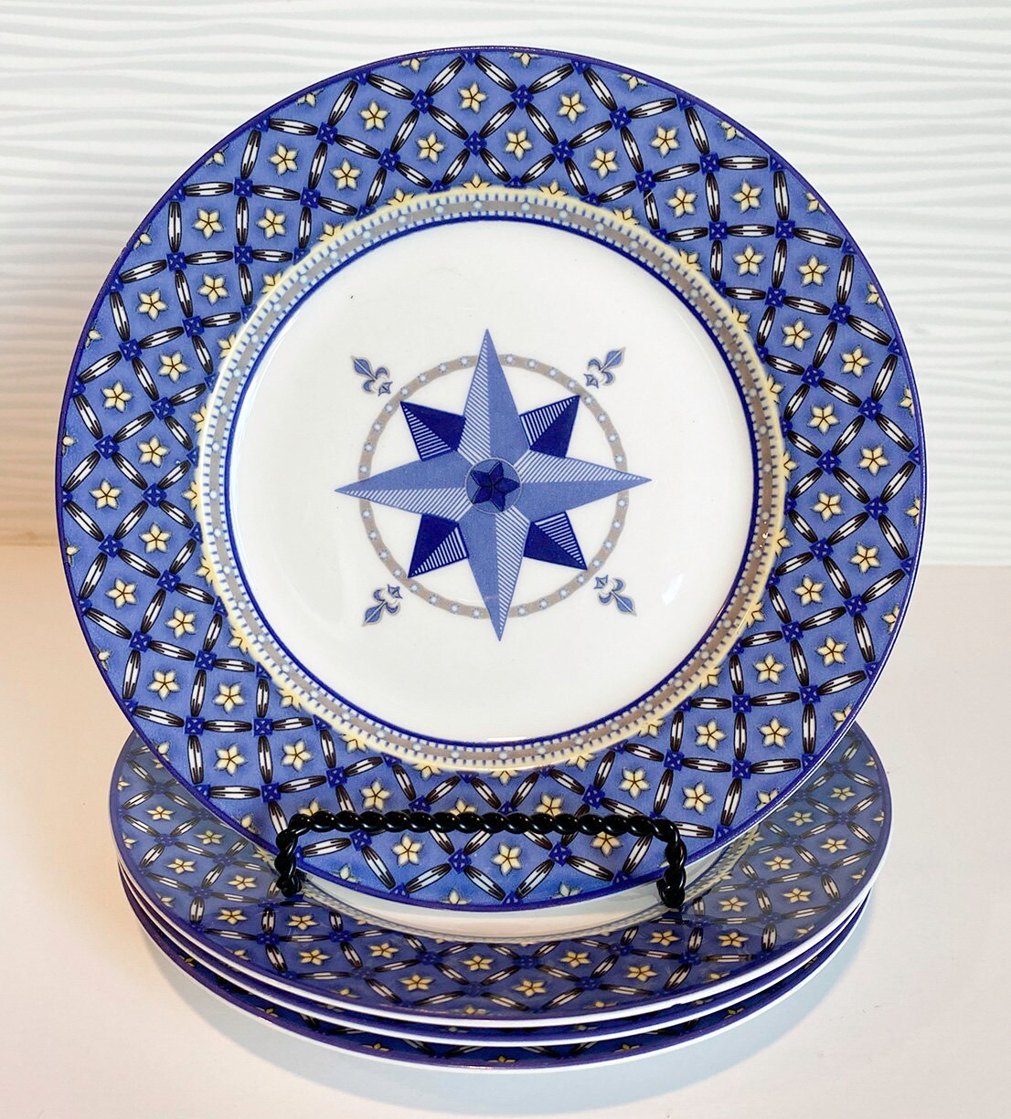 Black Geometric Vintage 1990s Pink Victoria Beale Set of 4 Montana No ...