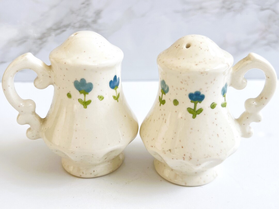 Vintage Metlox Vernon Ware True Blue Poppytrail Salt & Pepper Shakers ...