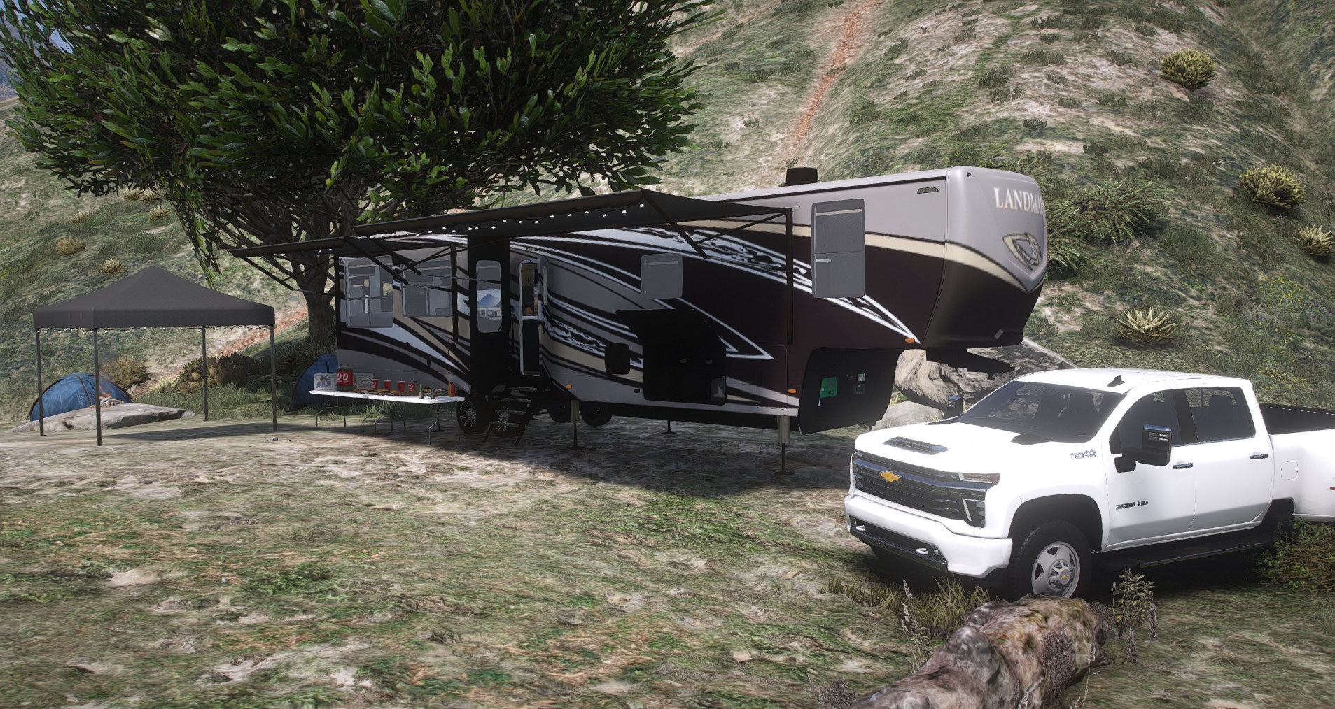 2022 land mark camper