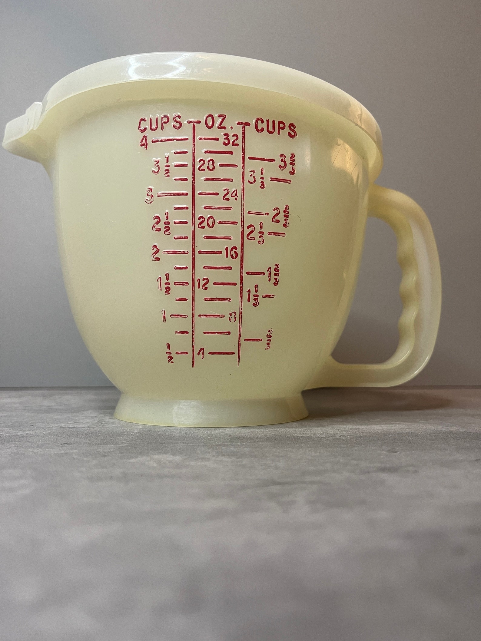 Vintage 1977 Tupperware 4 Cup 1 Liter Batter Bowl Measuring Cup Pitcher ...