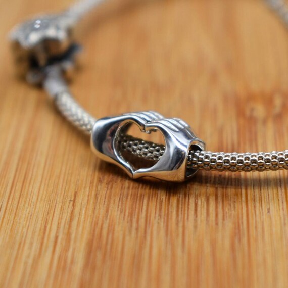 HERZ HAND CHARM Liebe Herzen Hand Pandora Style Charm Charm in Herzform Pandora Armband Charms fur Armband Sterling Silber Charm Etsy