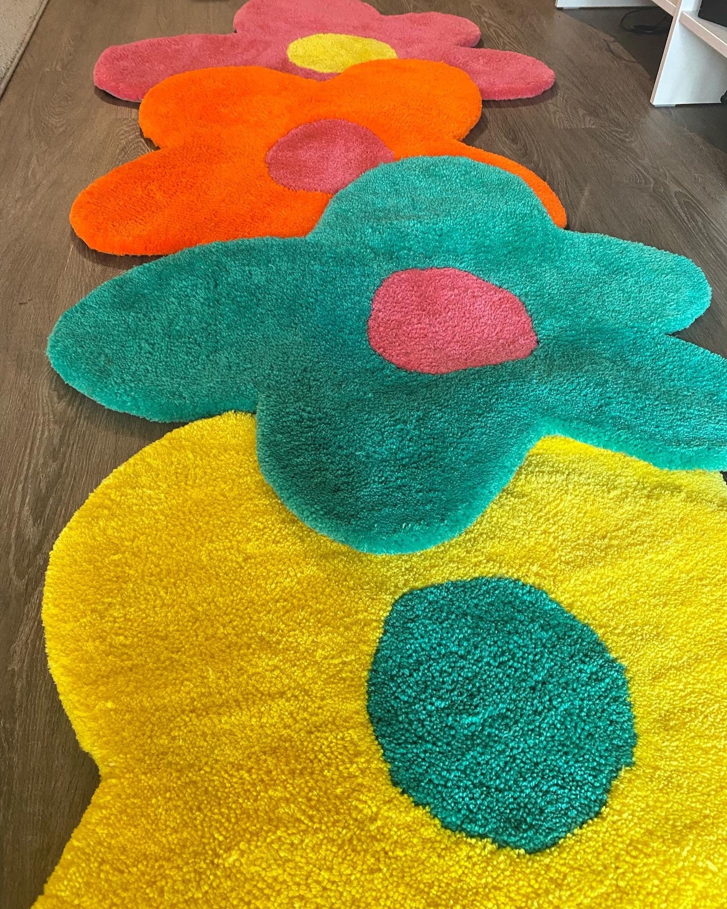 Daisy Flower Rug , Hand Tufted Flower Rug , Home Decor, Rug Art. - Etsy