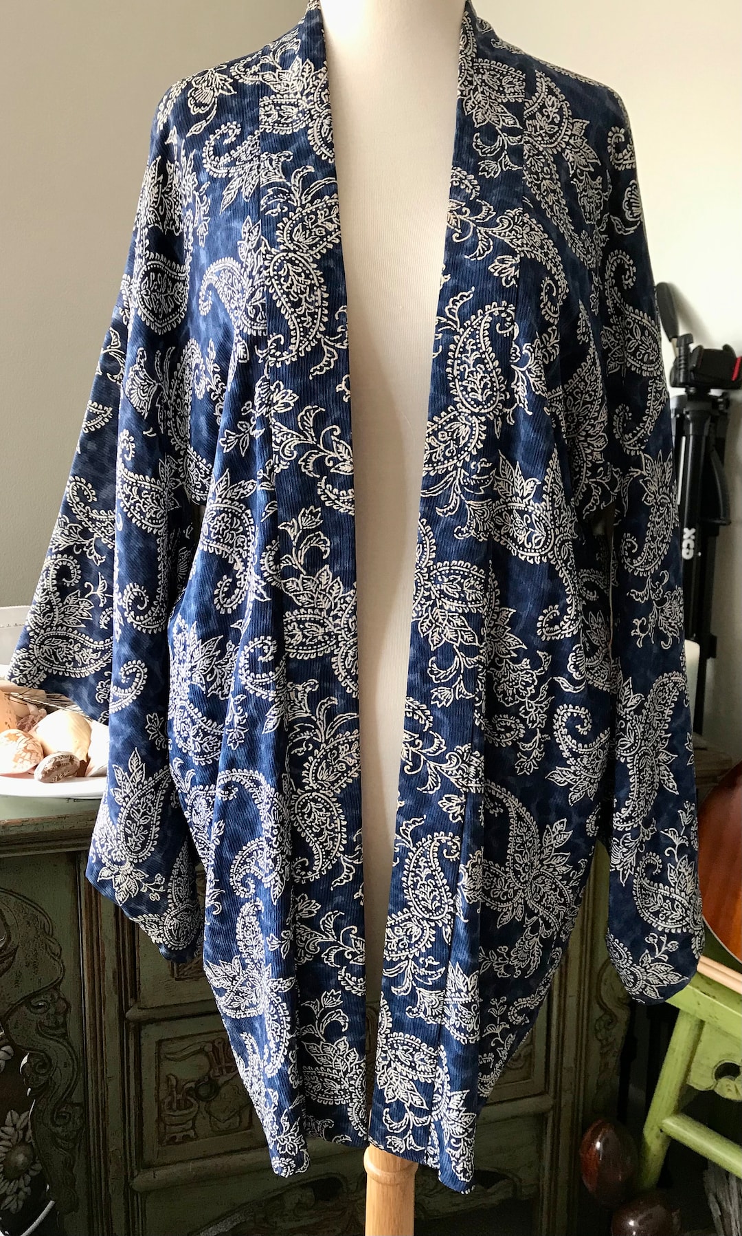 Blue and White Floral Kimono + Japanese Robe + Knee Length Floral ...