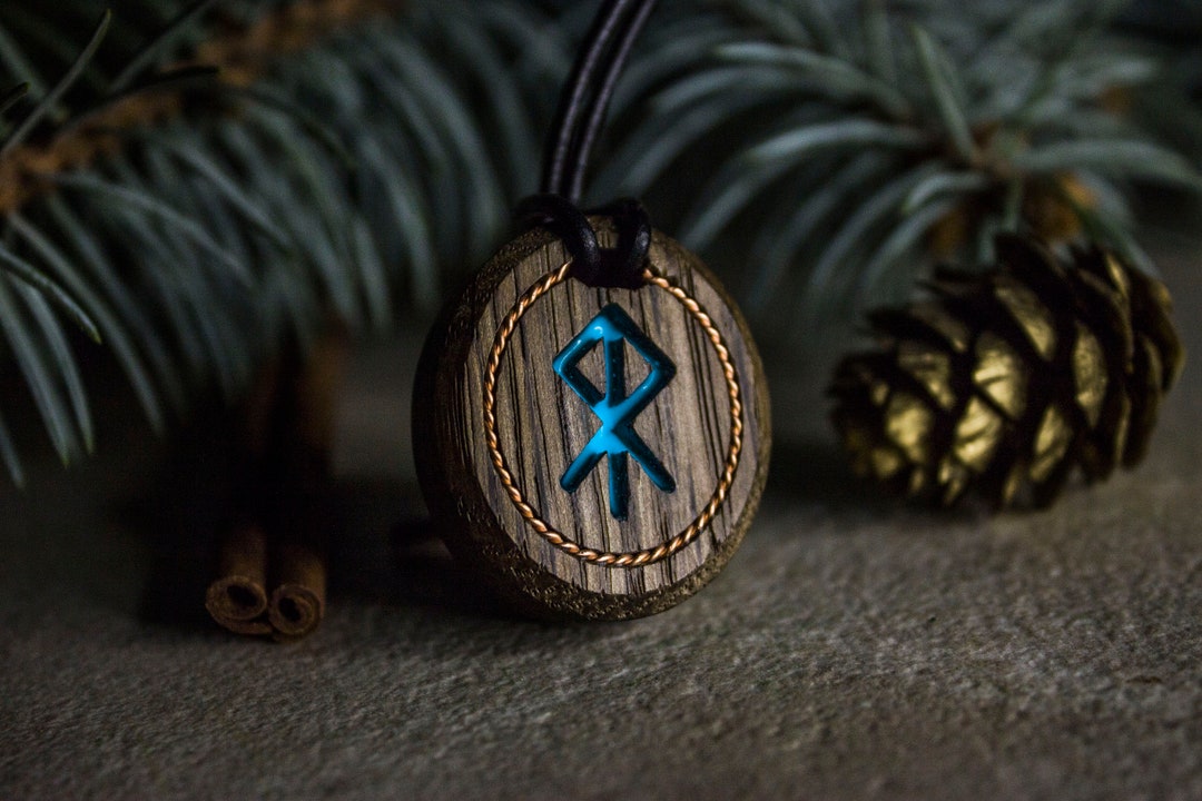 Courage Viking Rune Pendant With Glowing, Rune Necklace, Norse Necklace ...