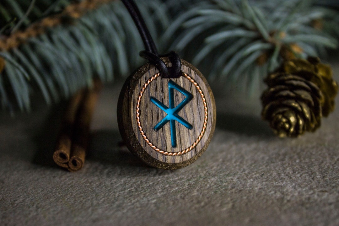 Love Viking Rune Pendant With Glowing, Rune necklace, Norse necklace ...