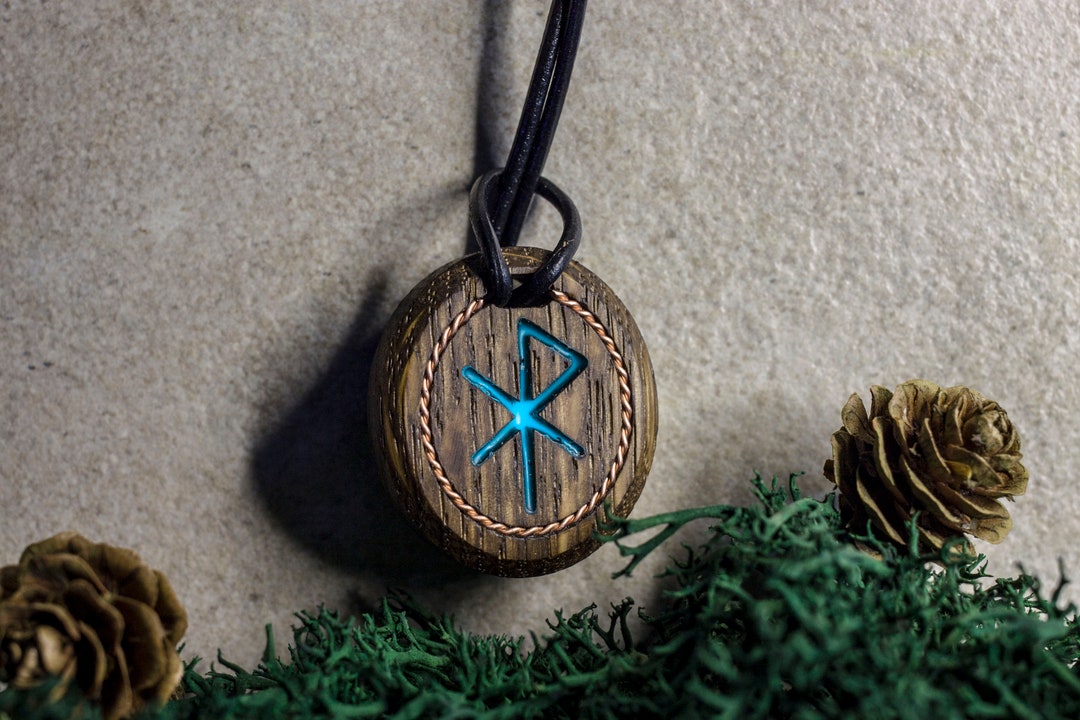 Love Viking Rune Pendant With Glowing Rune Necklace Norse - Etsy UK
