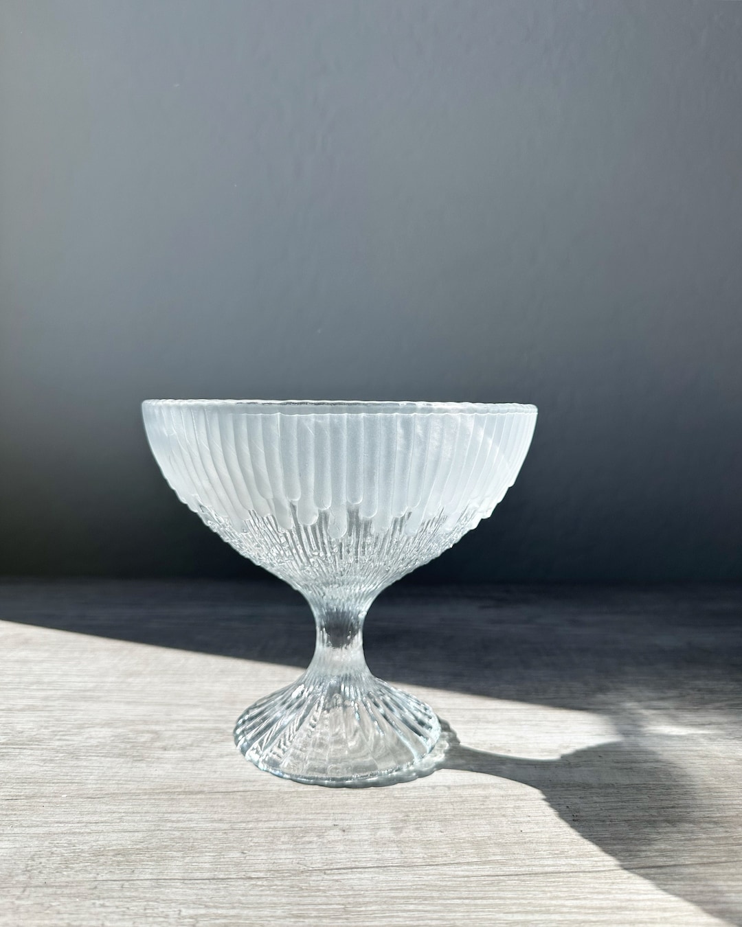 Vintage Glass Pedestal Bowl Texture Glass Drip Design Frosted Serving ...