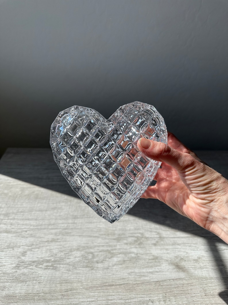 Vintage Glass Lidded Heart Box Treasure Jewelry Box - Etsy