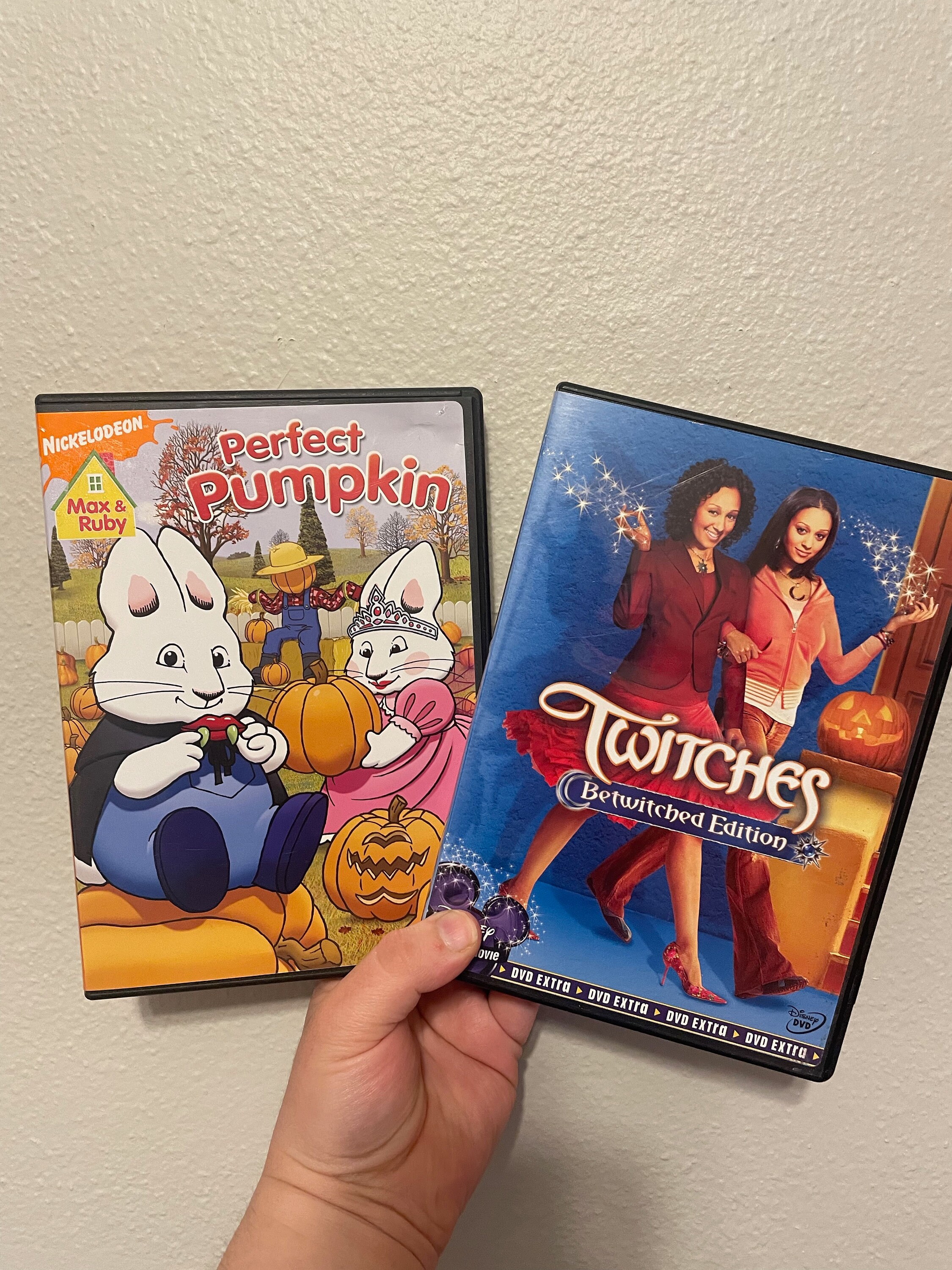 00s Halloween Dvds. Nickelodeon, Max and Ruby, Spongebob, Twitches ...