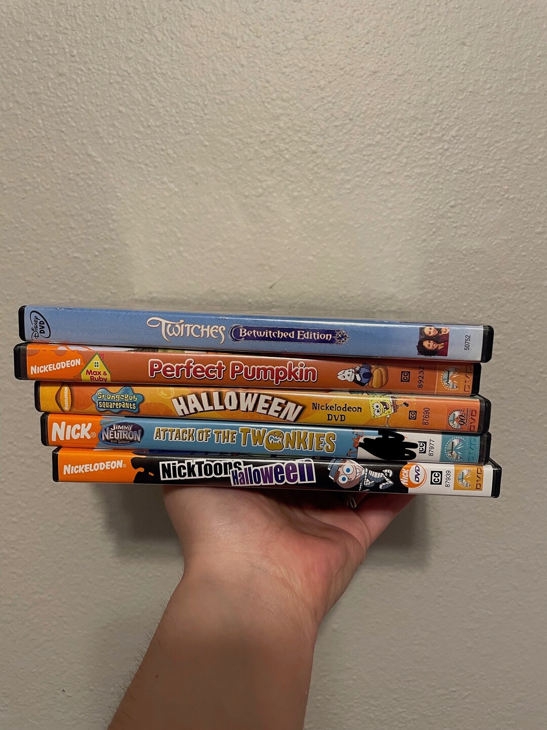 00s Halloween Dvds. Nickelodeon, Max and Ruby, Spongebob, Twitches ...