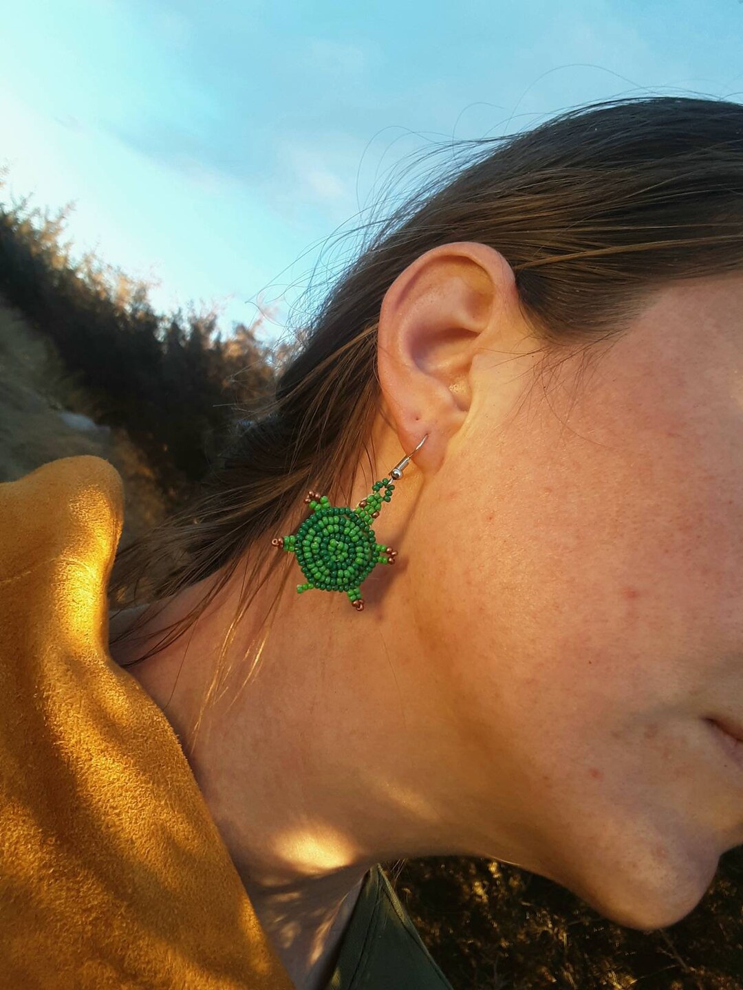 Rosette Turtle Earrings on Indiantan Buckskin - Etsy