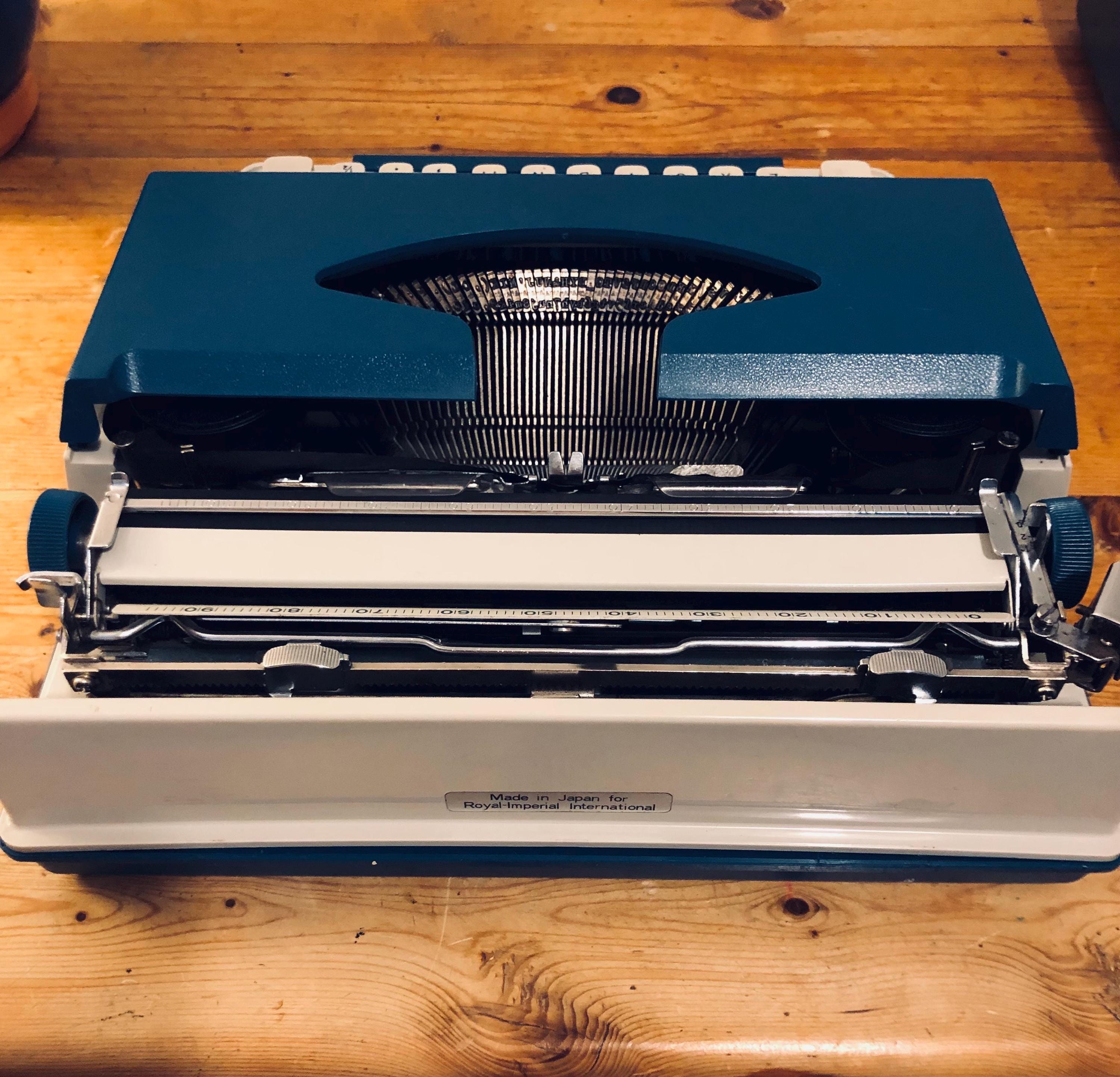Imperial Litton 201 Typewriter in Teal and Cream. Original Case and New ...