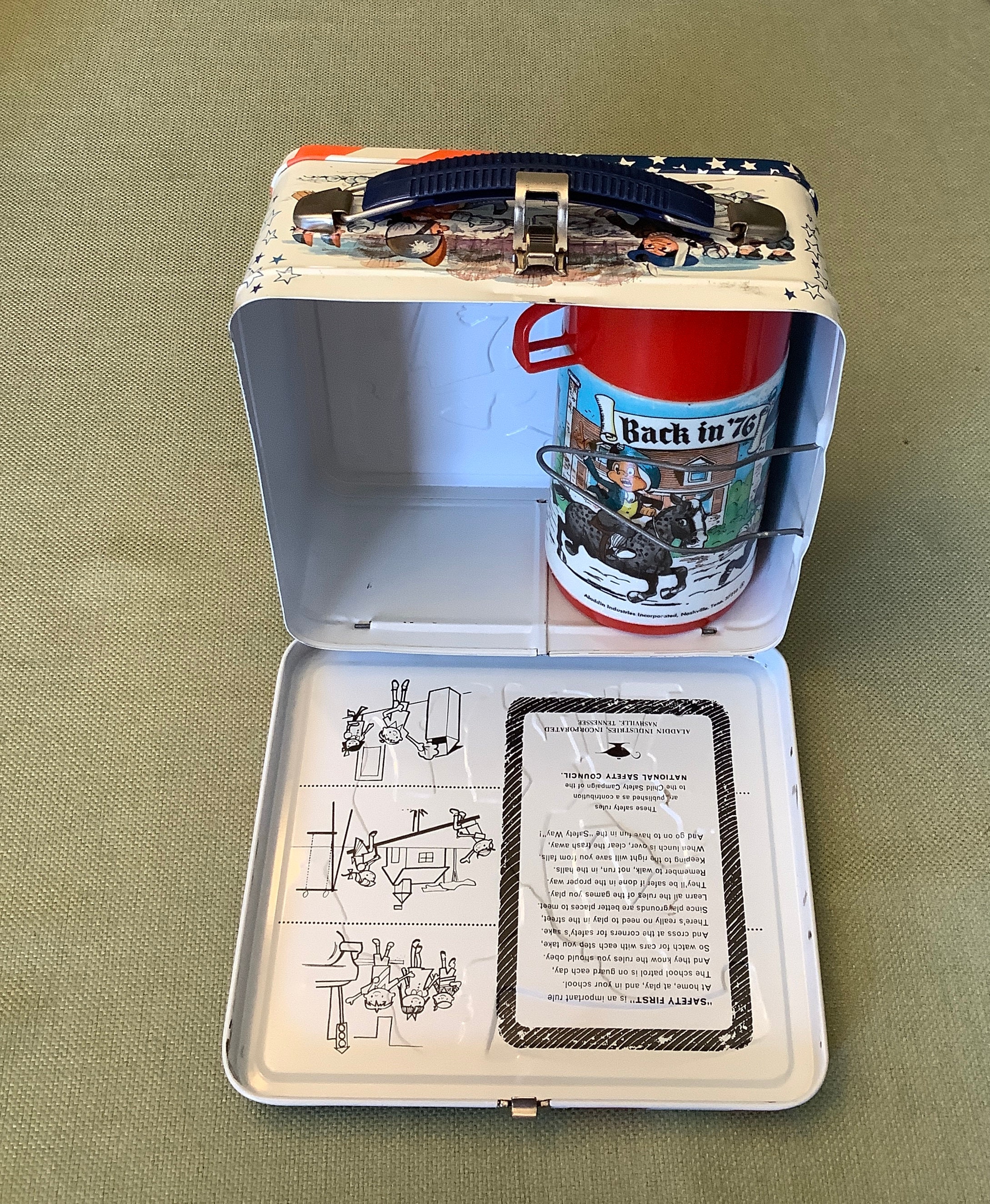 Vintage Lunchbox & Thermos Aladdin back in 76 Used - Etsy