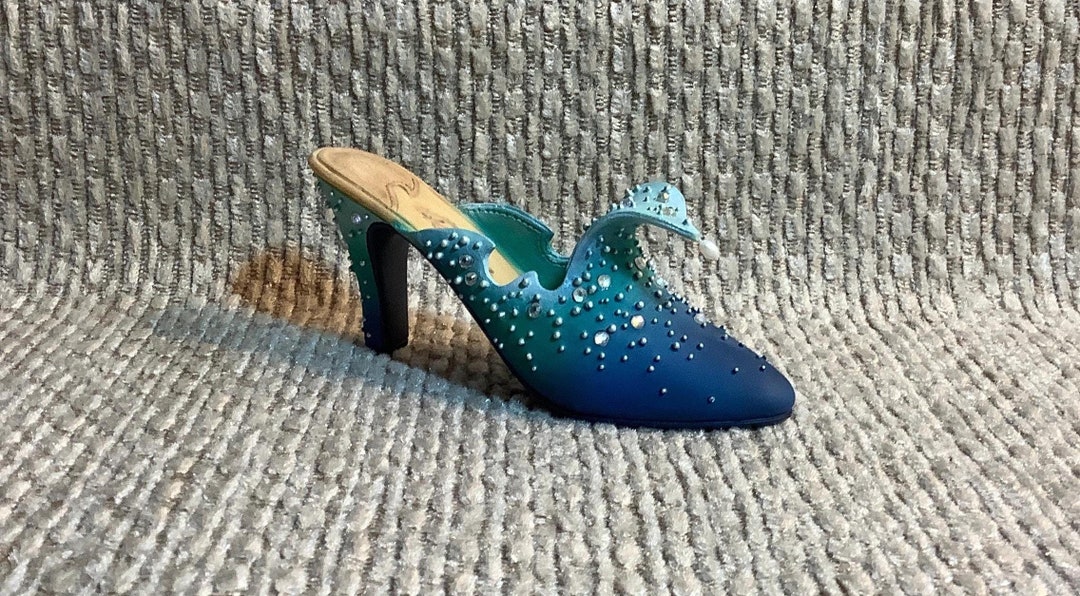 The Wave, Just the Right Shoe by Raine, Miniature Shoe, Item 25060 ...