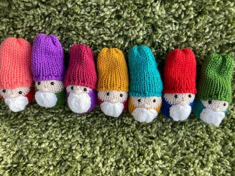 Snow White and the 7 Dwarves Knitting Machine Pattern - Etsy