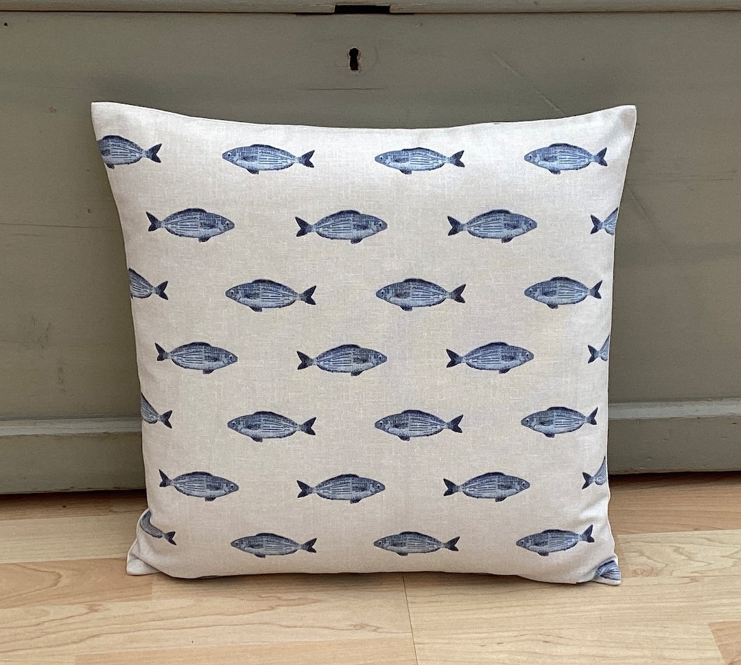 Double Sided Fryetts Pesce Fish Blue Cream Coastal Nautical Beach ...