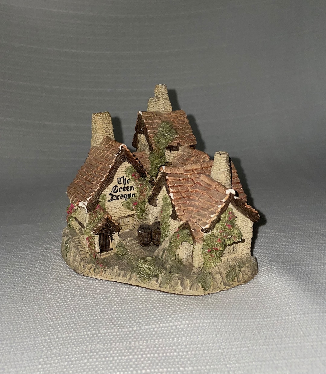 Green Dragon Pub David Winter Cottage 1983 - Etsy