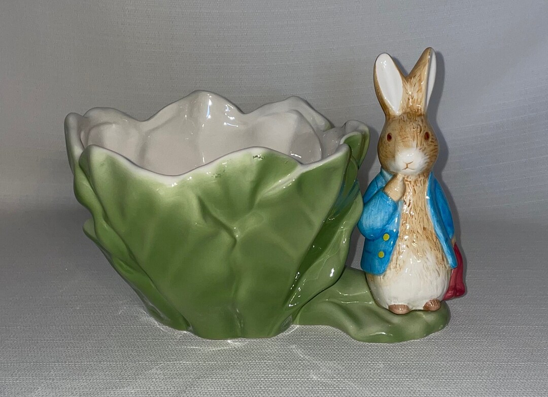 Beatrix Potter Peter Rabbit Easter Bunny Cabbage Serving Bowl / Planter ...