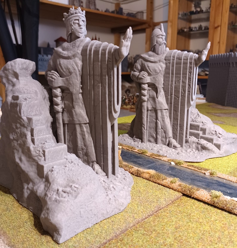 Statues of Argonath 3D Printing - Etsy