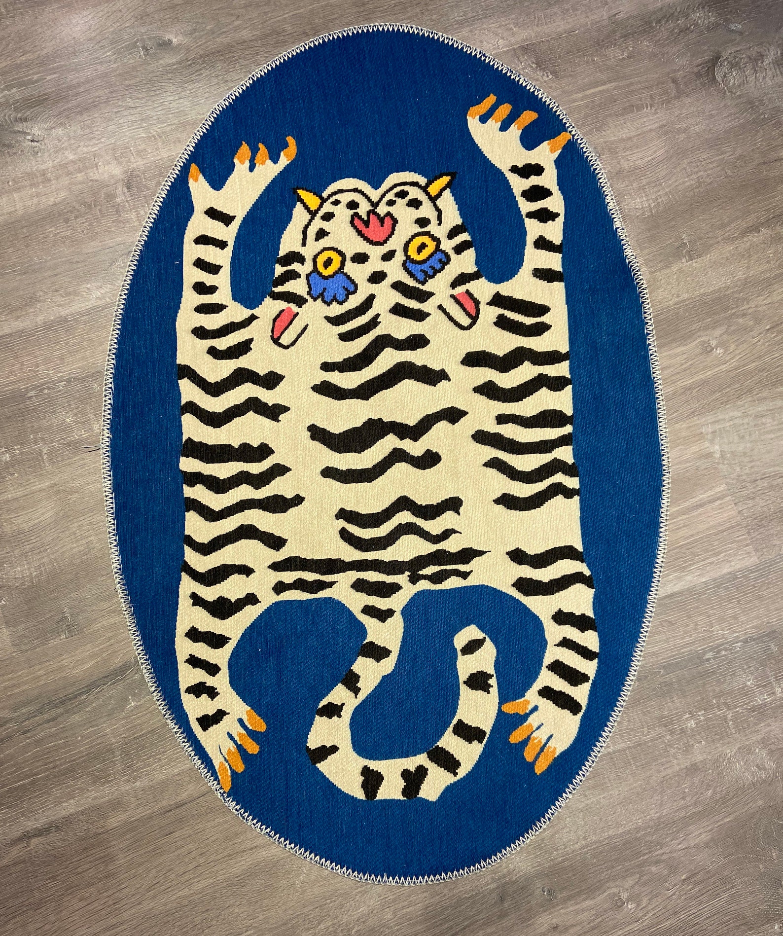 Circle Tiger Print Rug / Custom Unique Design Perfect for - Etsy