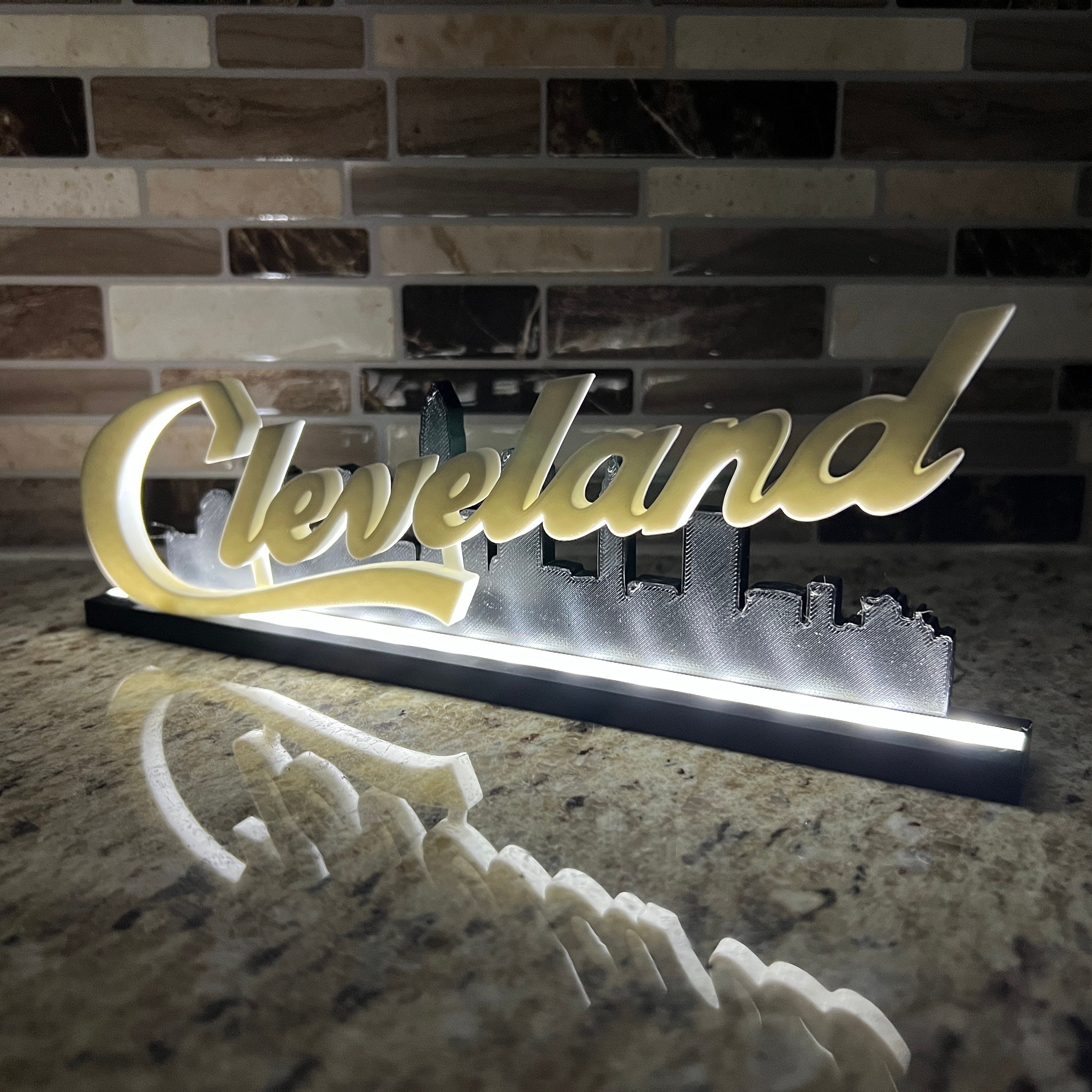 LED Light up Cleveland Script W/ City Skyline Desktop Stand Sign Figure ...
