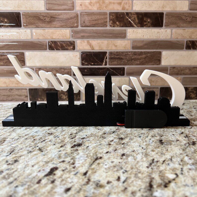 LED Light up Cleveland Script W/ City Skyline Desktop Stand Sign Figure ...