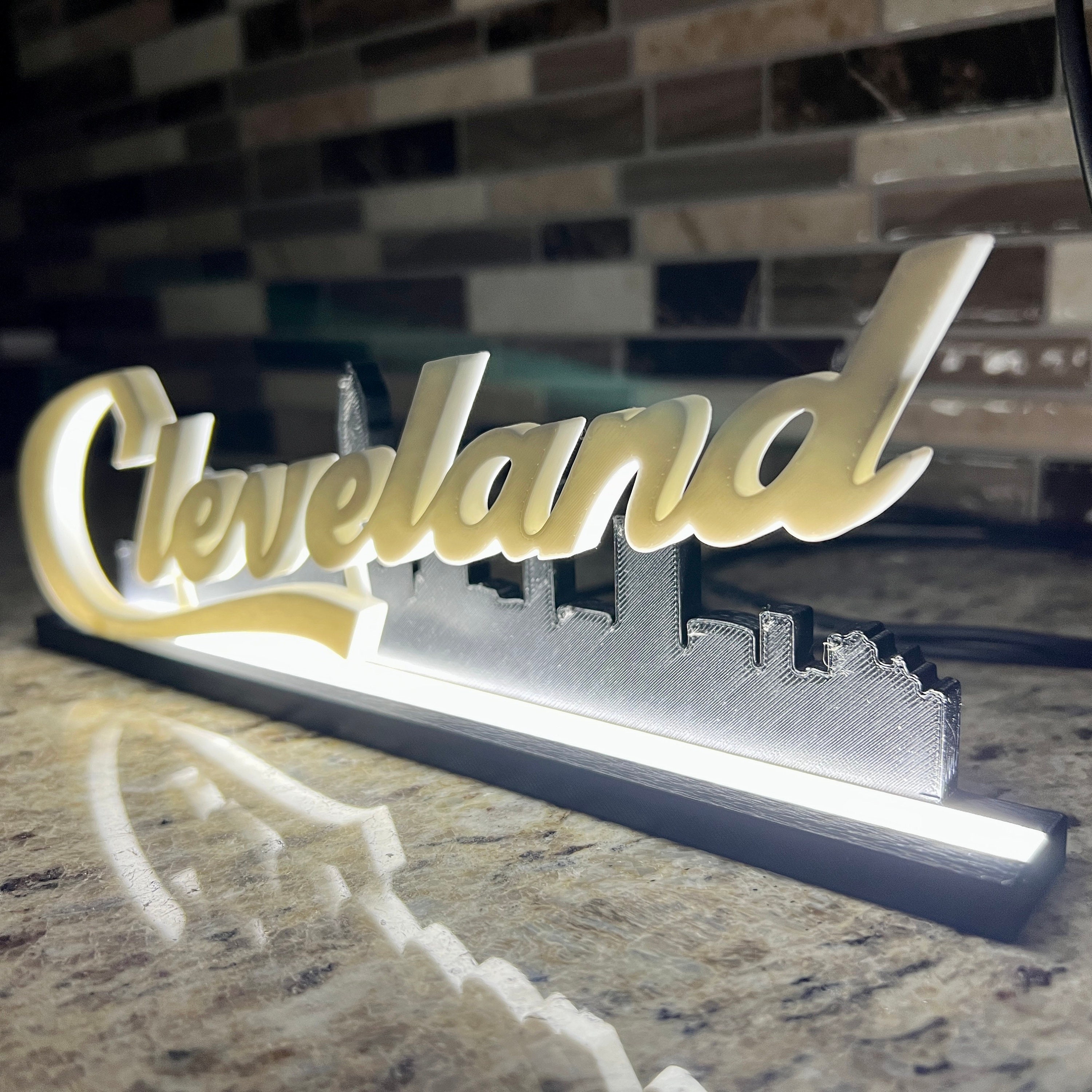 LED Light up Cleveland Script W/ City Skyline Desktop Stand Sign Figure ...